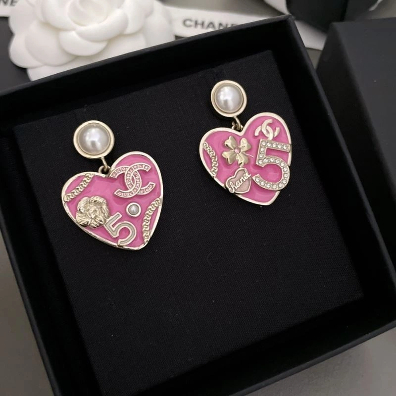 Top match Chanel Earrings