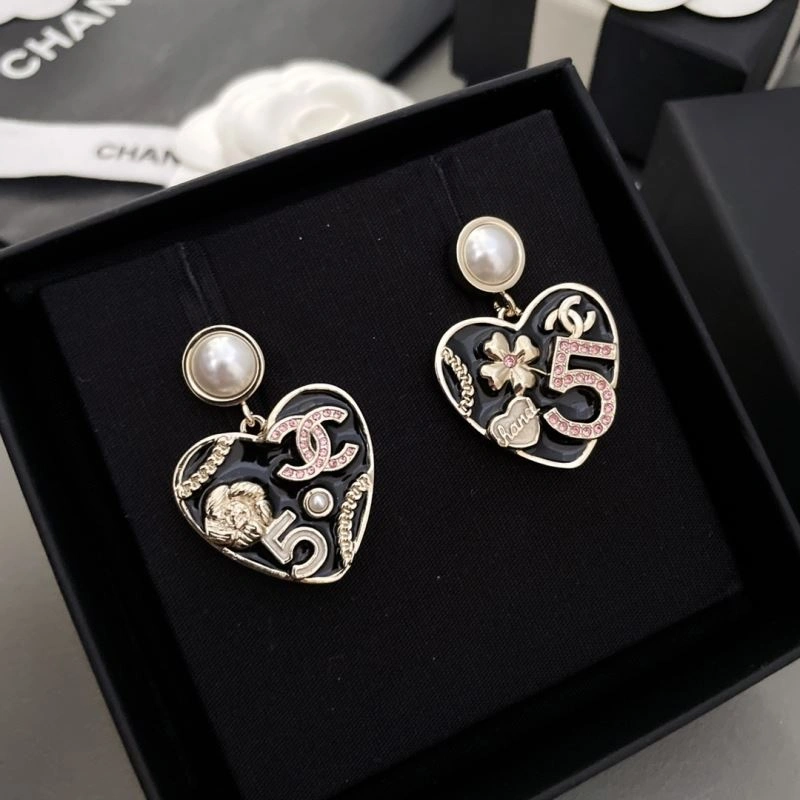 Top match Chanel Earrings