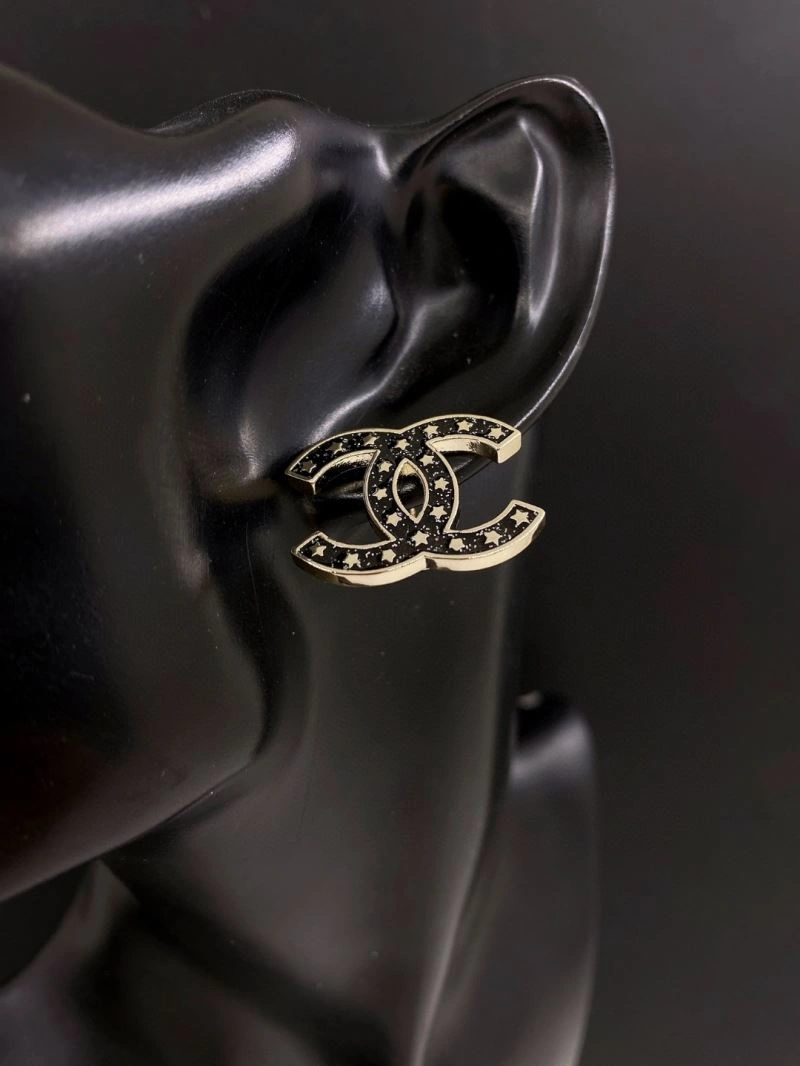 Top match Chanel Earrings