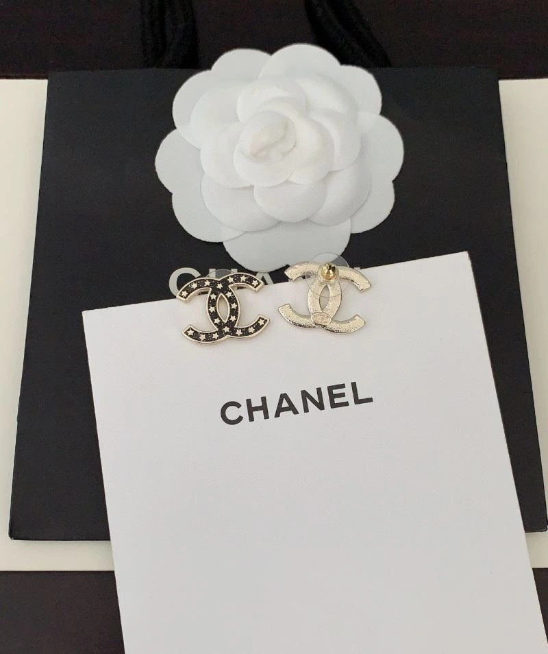 Top match Chanel Earrings