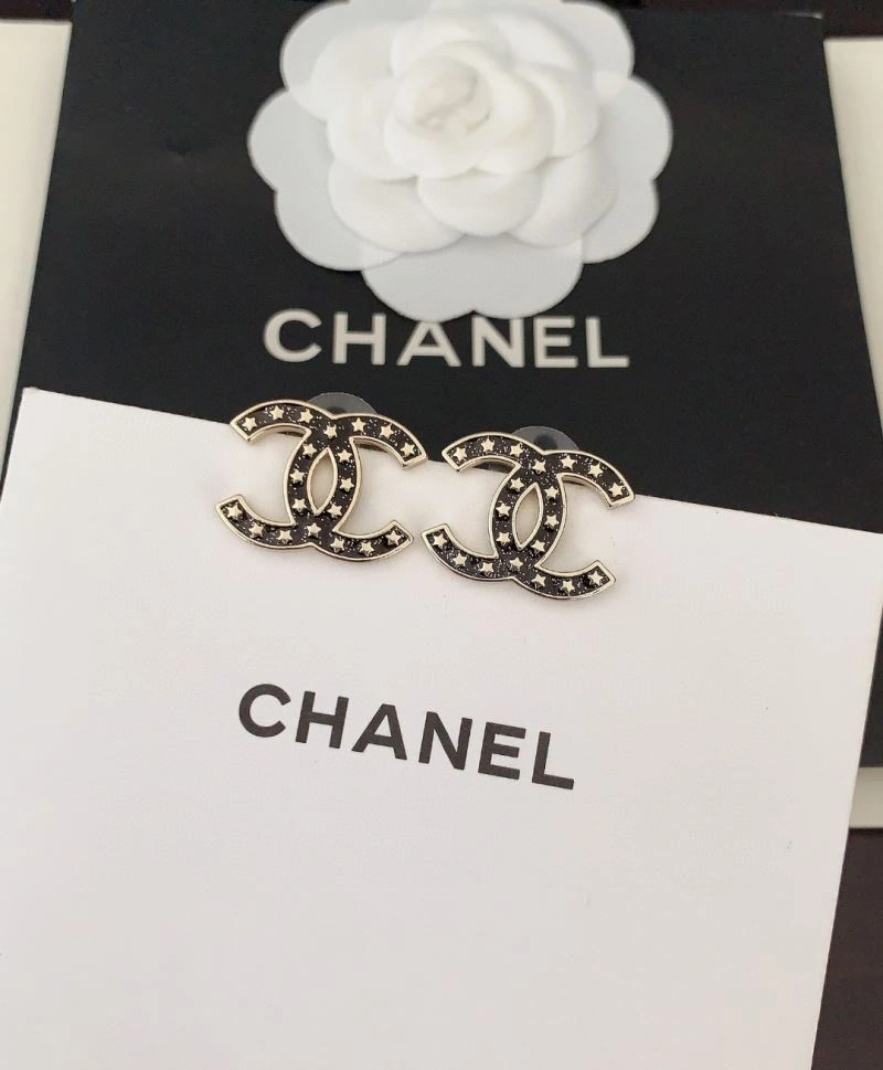 Top match Chanel Earrings