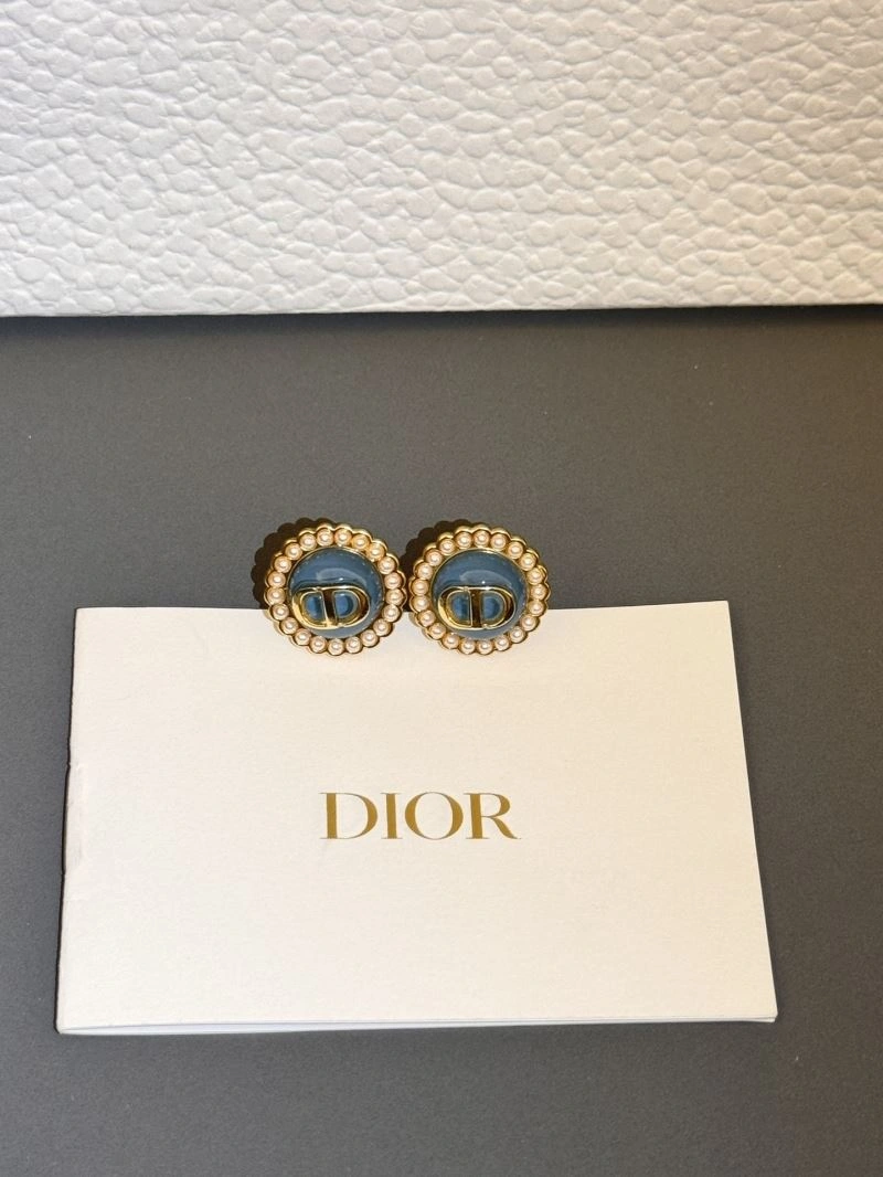 Top match Chanel Earrings