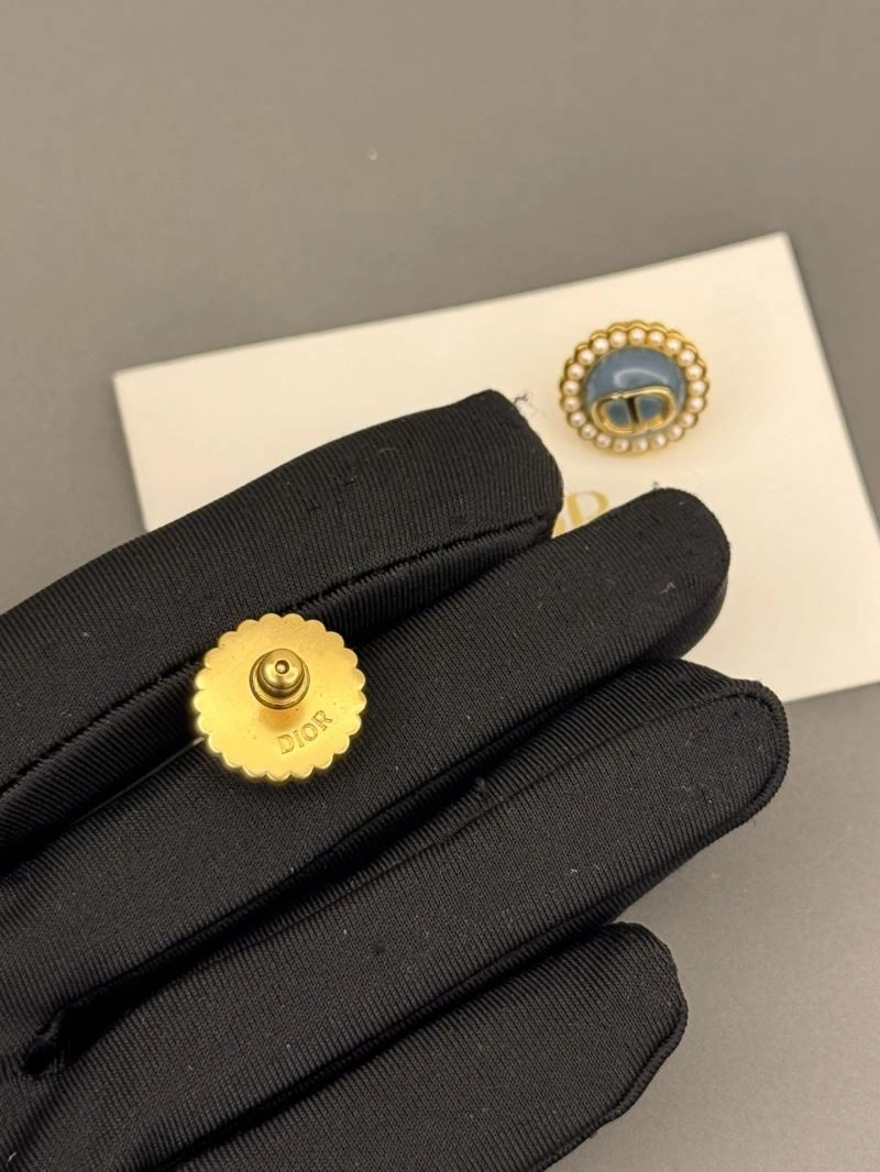 Top match Chanel Earrings
