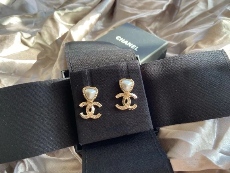 Legit Chanel Earrings