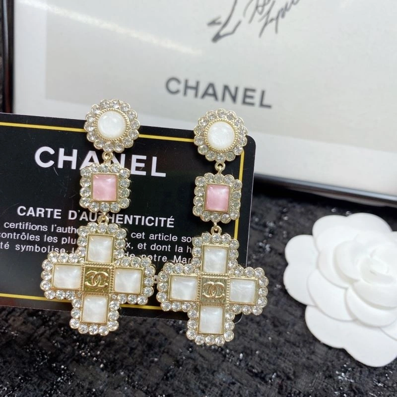 Top match Chanel Earrings