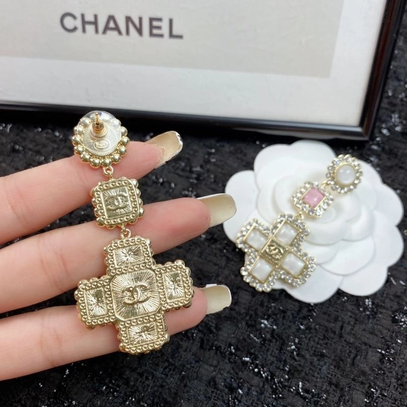 Top match Chanel Earrings