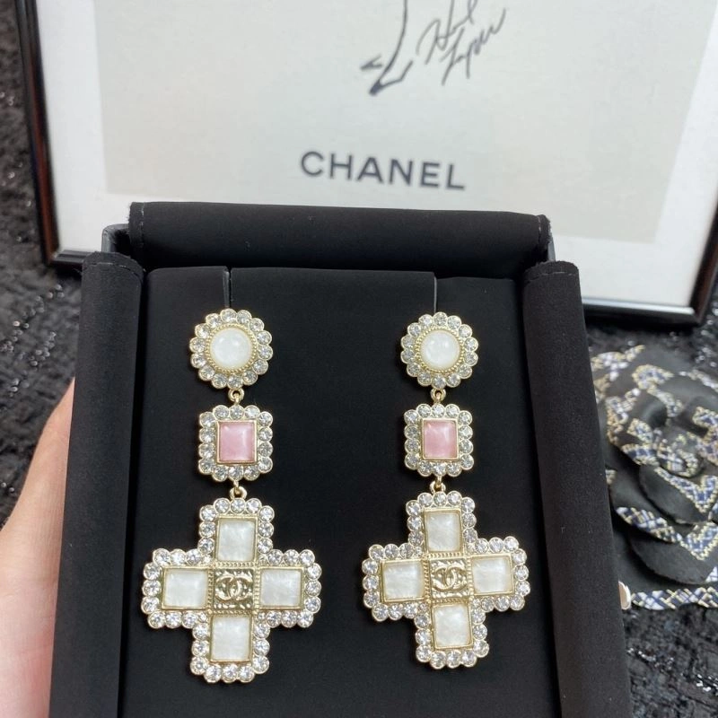 Top match Chanel Earrings