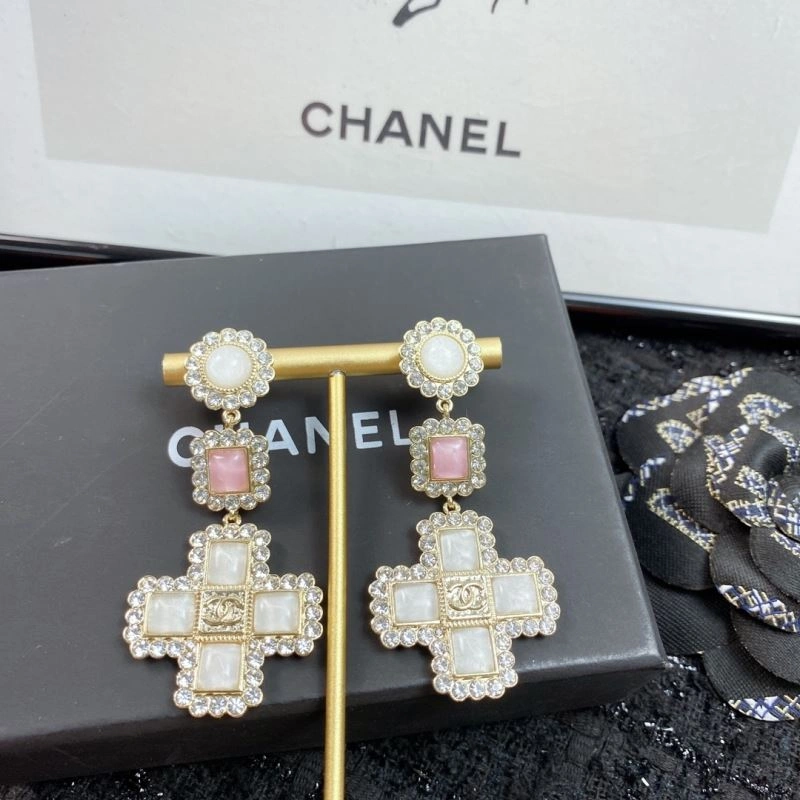 Top match Chanel Earrings
