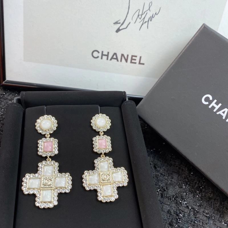 Top match Chanel Earrings