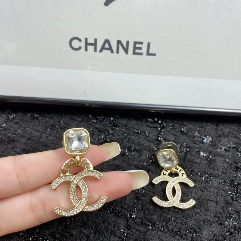 Top mirror Chanel Earrings
