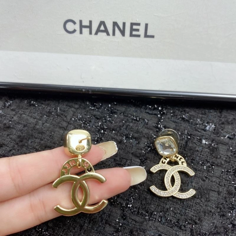 Top mirror Chanel Earrings