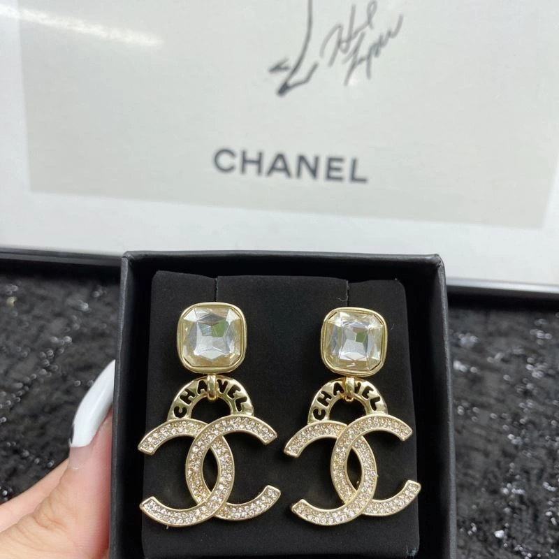 Top mirror Chanel Earrings