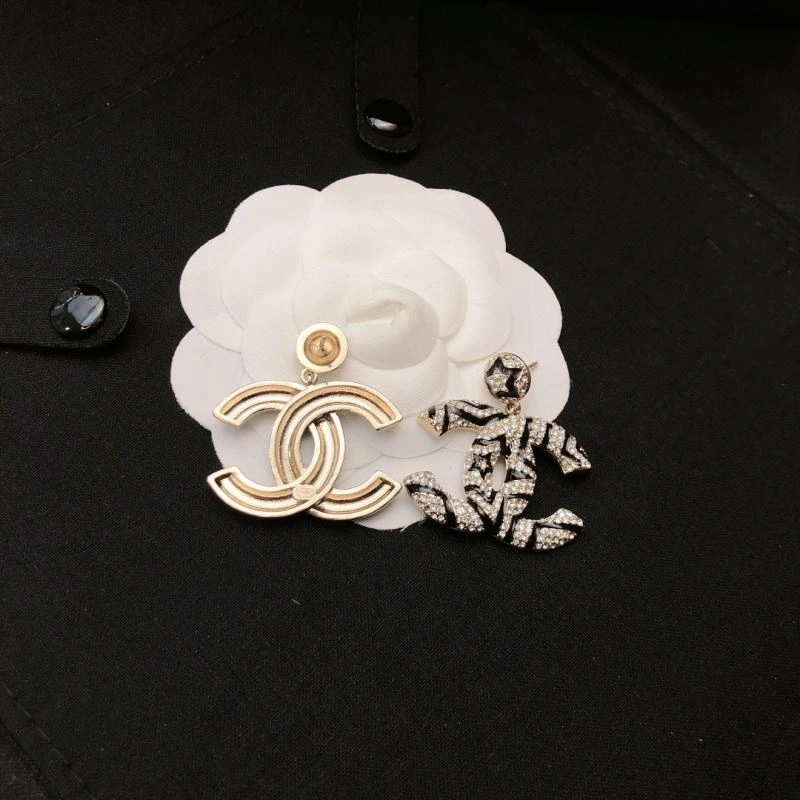 Top mirror Chanel Earrings