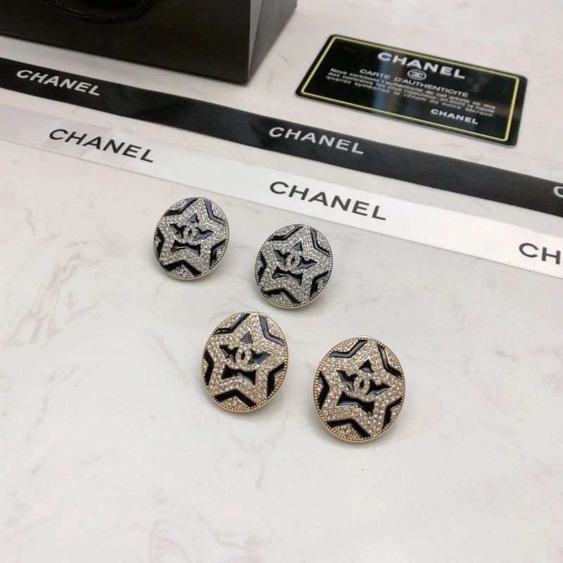Top mirror Chanel Earrings
