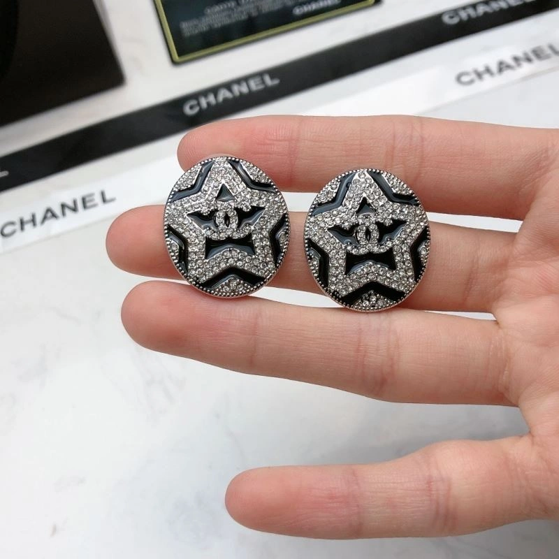 Top mirror Chanel Earrings