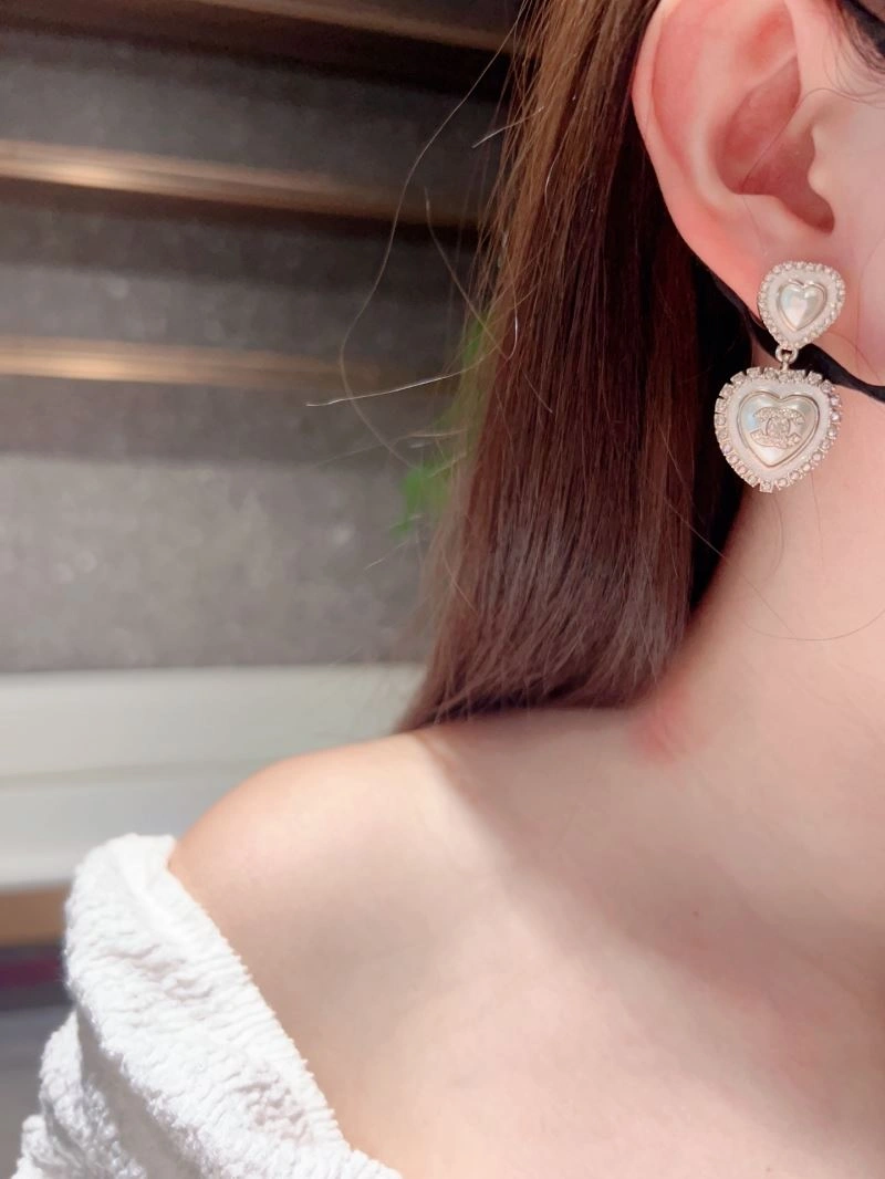 Top mirror Chanel Earrings