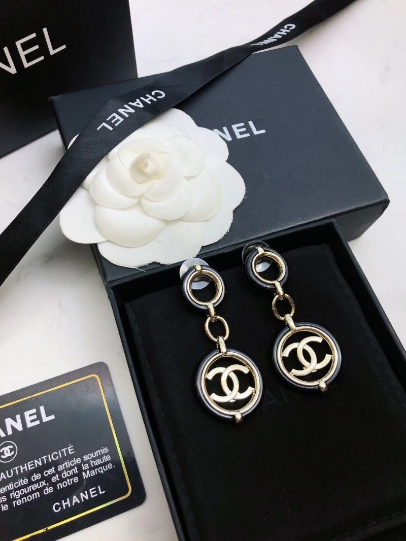 Top mirror Chanel Earrings
