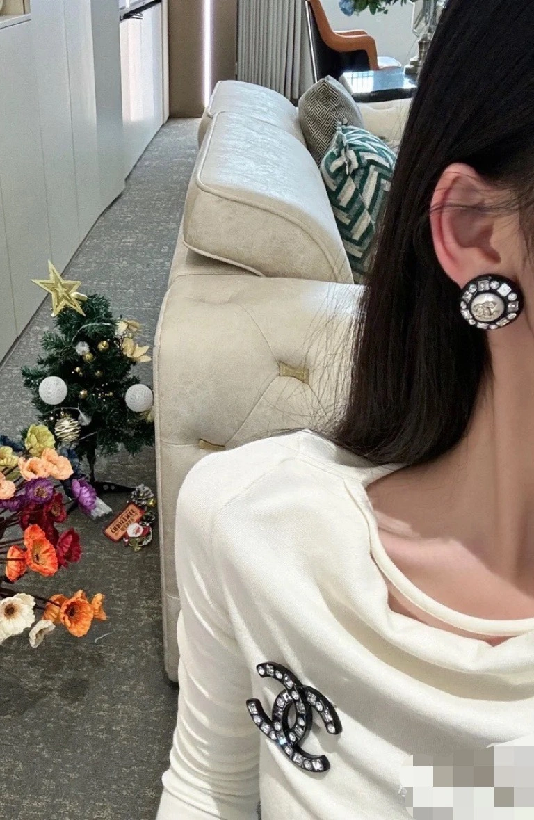 Indistinguishable Chanel Earrings