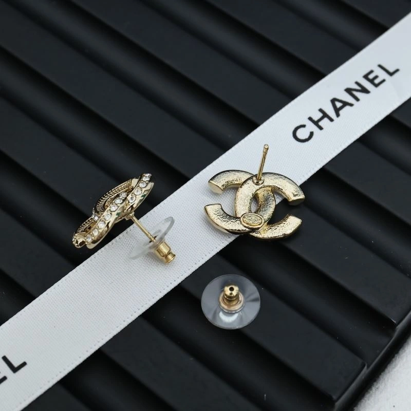 Top mirror Chanel Earrings