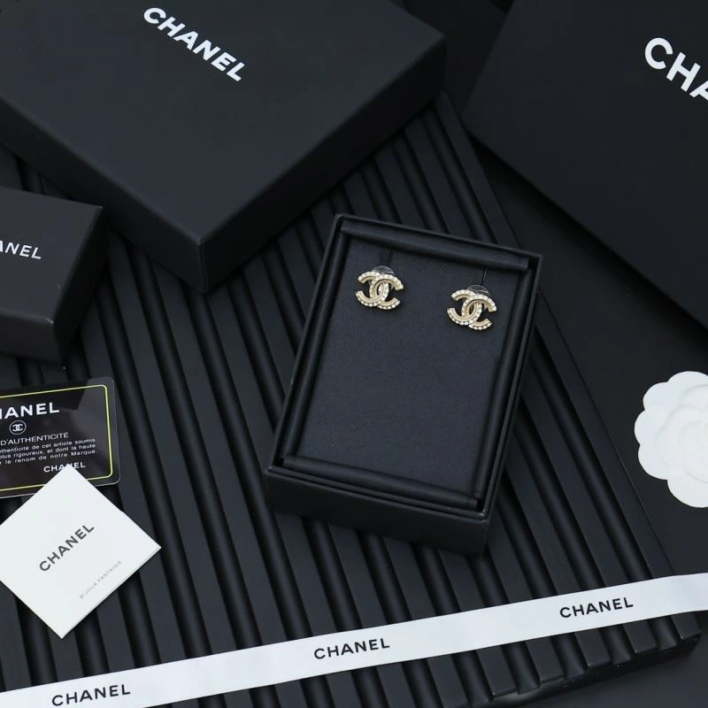Top mirror Chanel Earrings