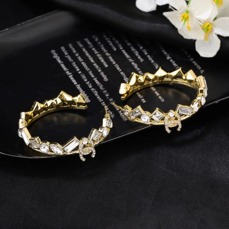 Top mirror Chanel Earrings