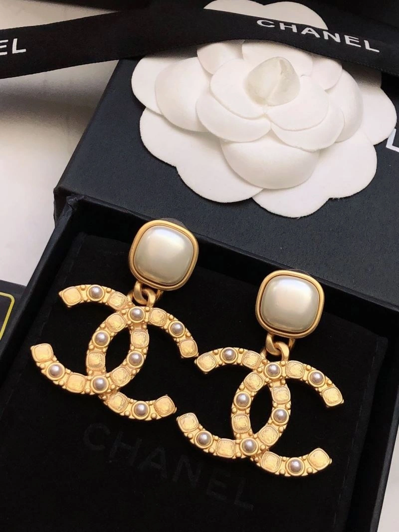 High accuracy Chanel Earrings