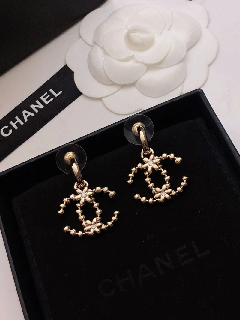 Top match Chanel Earrings