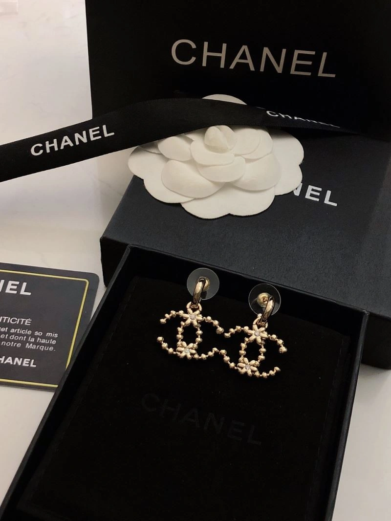 Top match Chanel Earrings