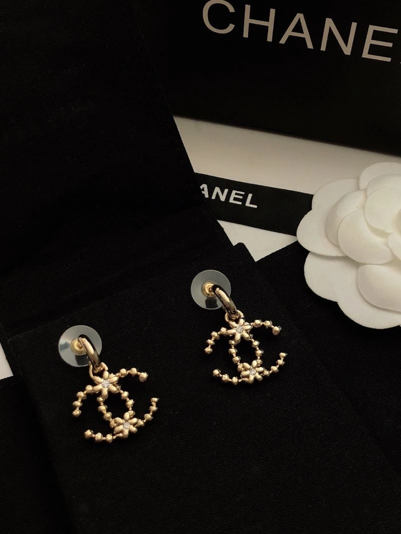 Top match Chanel Earrings