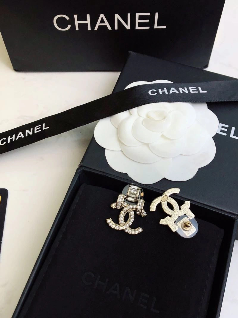 Top mirror Chanel Earrings