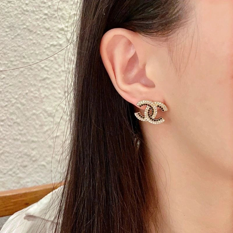High accuracy Chanel Earrings