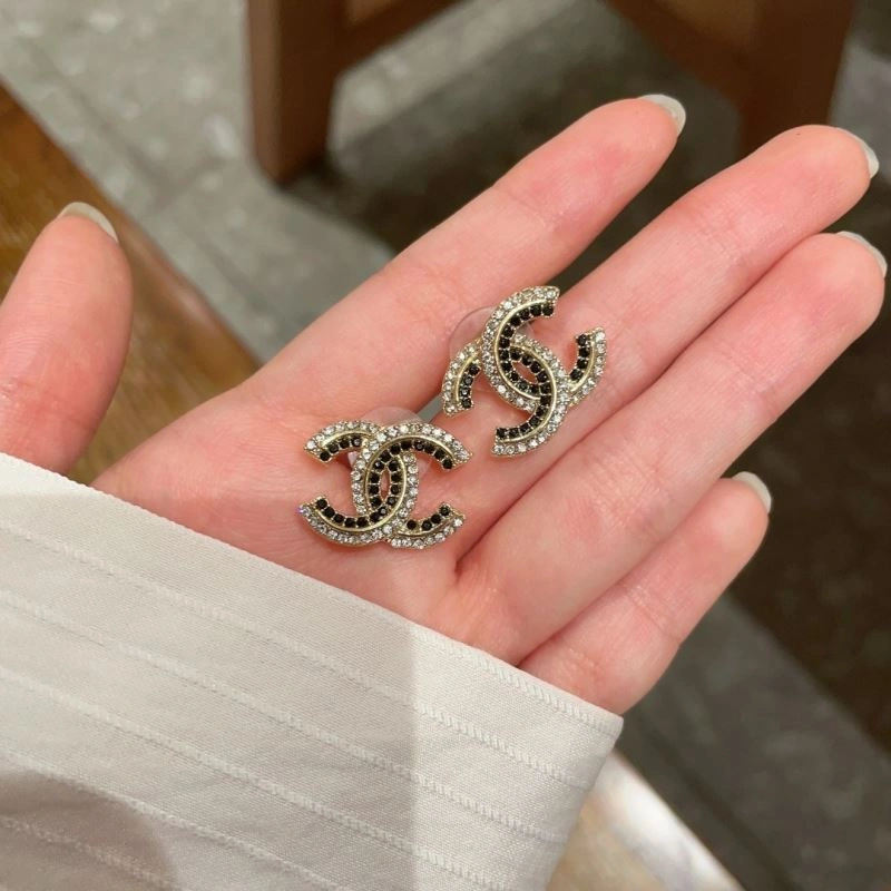 High accuracy Chanel Earrings
