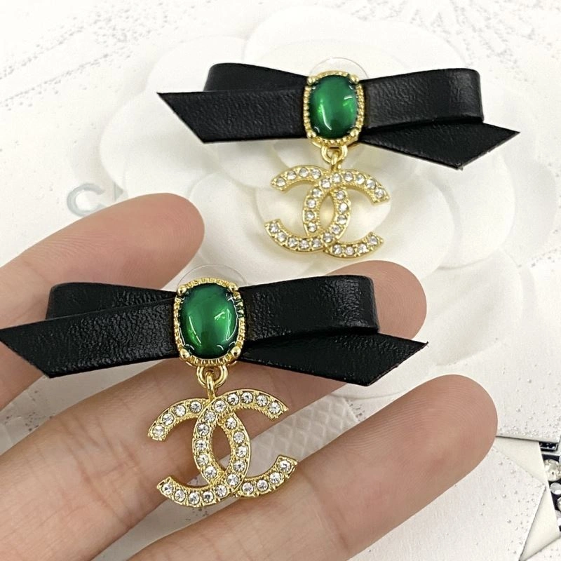 Top match Chanel Earrings