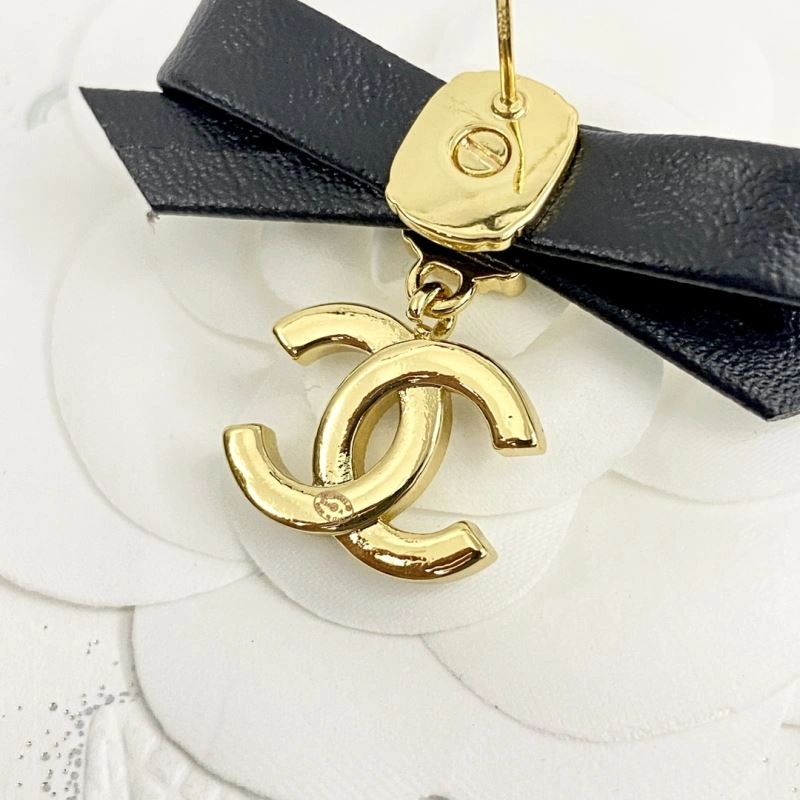 Top match Chanel Earrings
