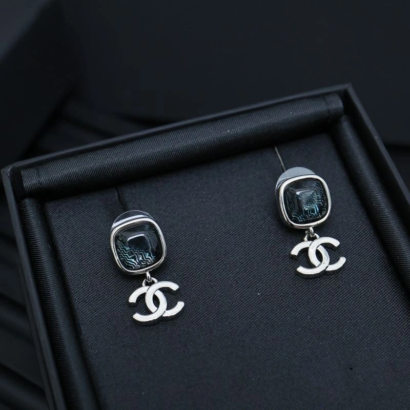 Top match Chanel Earrings