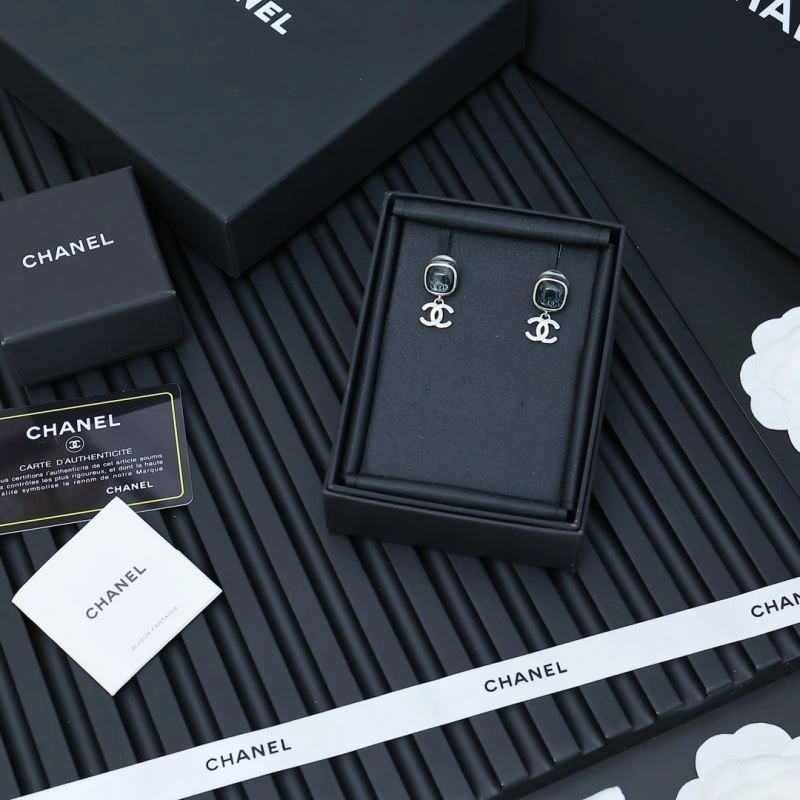Top match Chanel Earrings