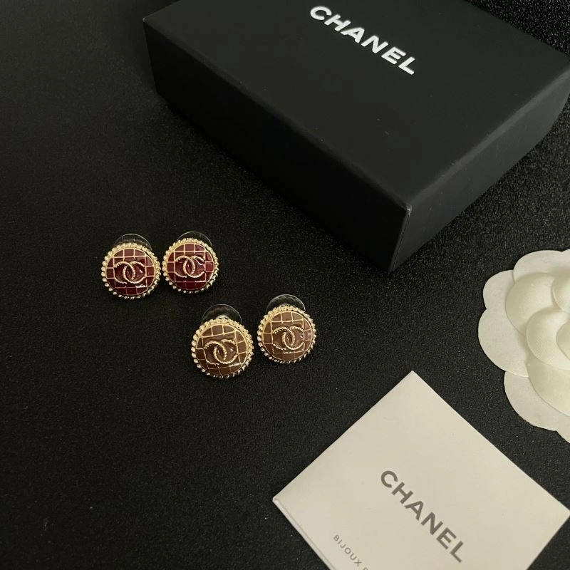 Top match Chanel Earrings