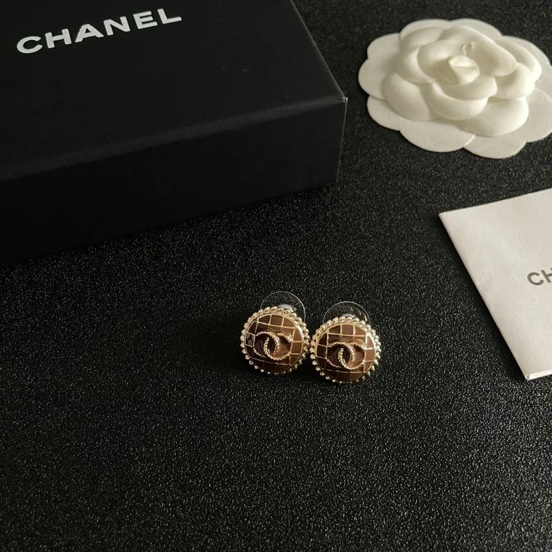 Top match Chanel Earrings