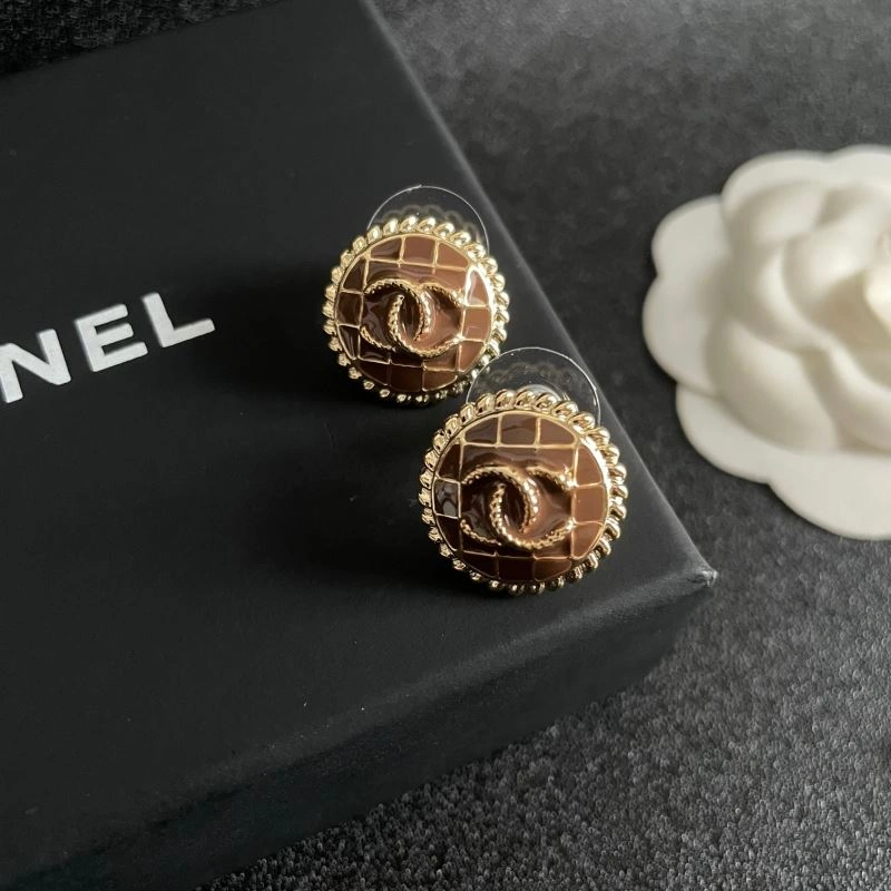 Top match Chanel Earrings