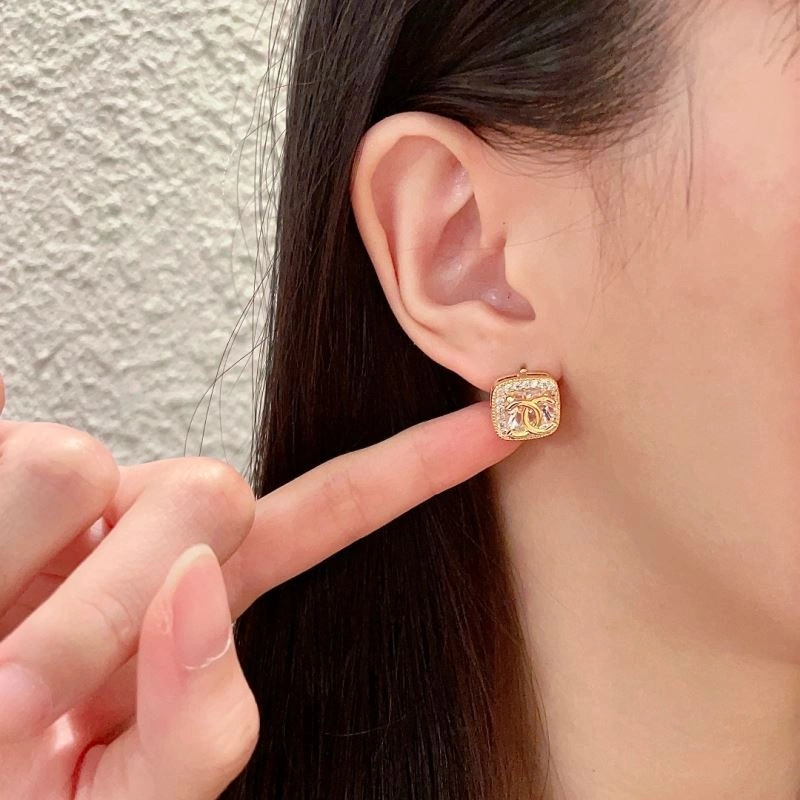 High accuracy Chanel Earrings