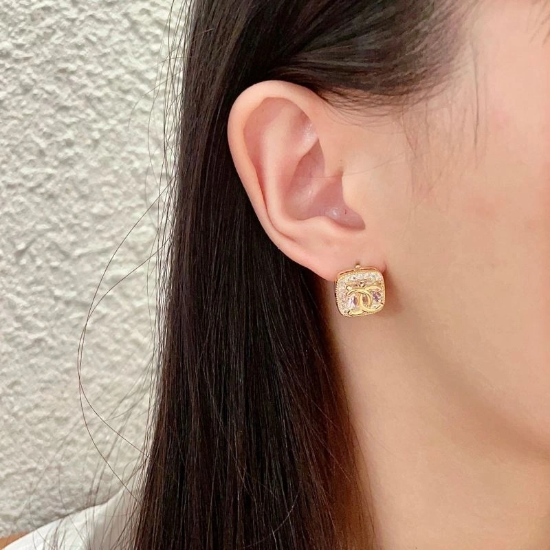 High accuracy Chanel Earrings