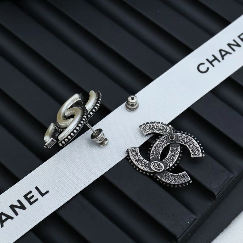 Top match Chanel Earrings