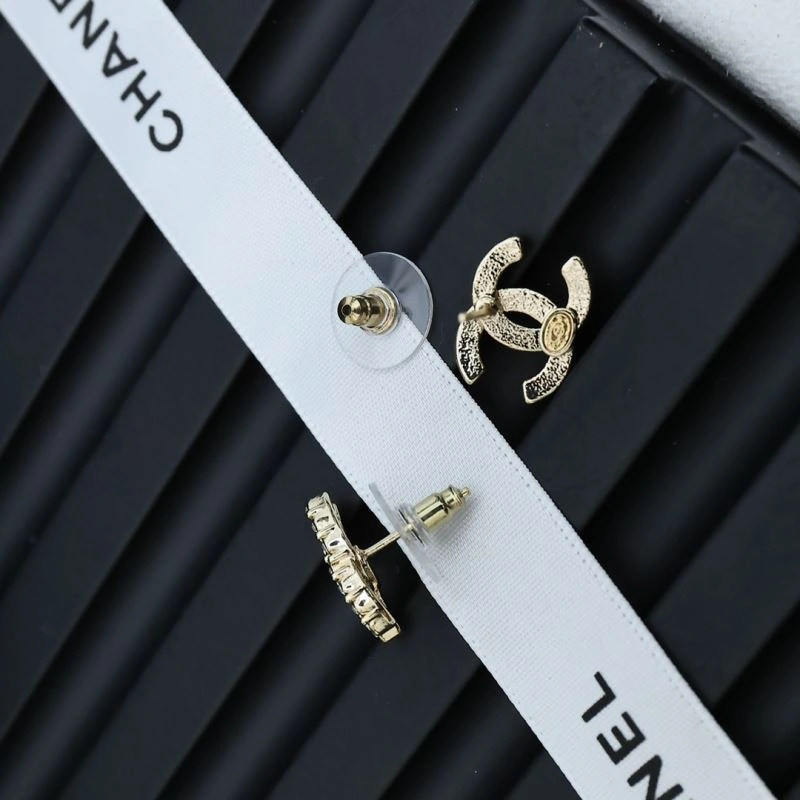 Top match Chanel Earrings