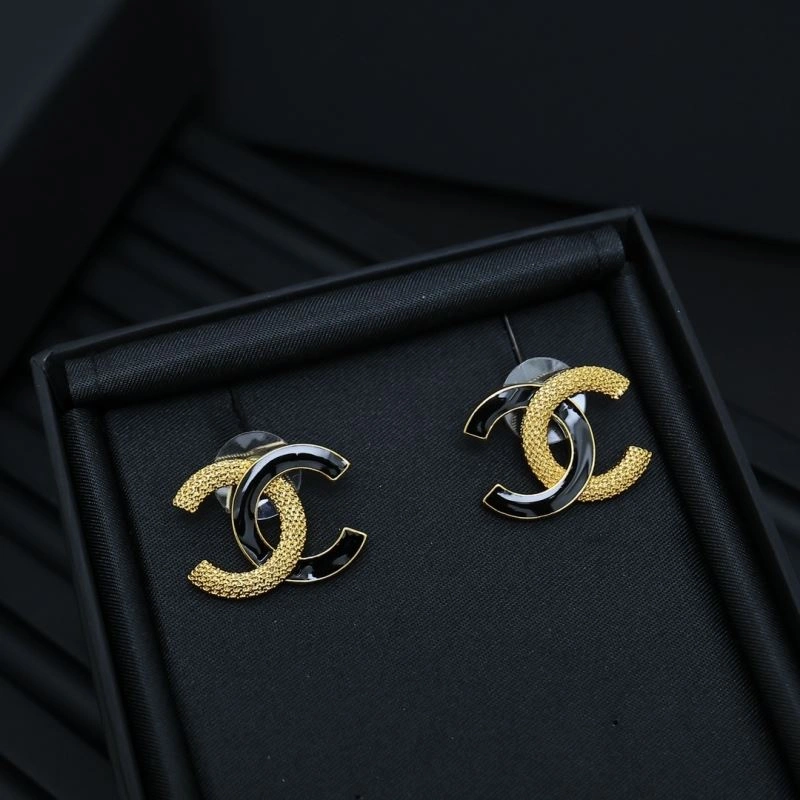 Top match Chanel Earrings