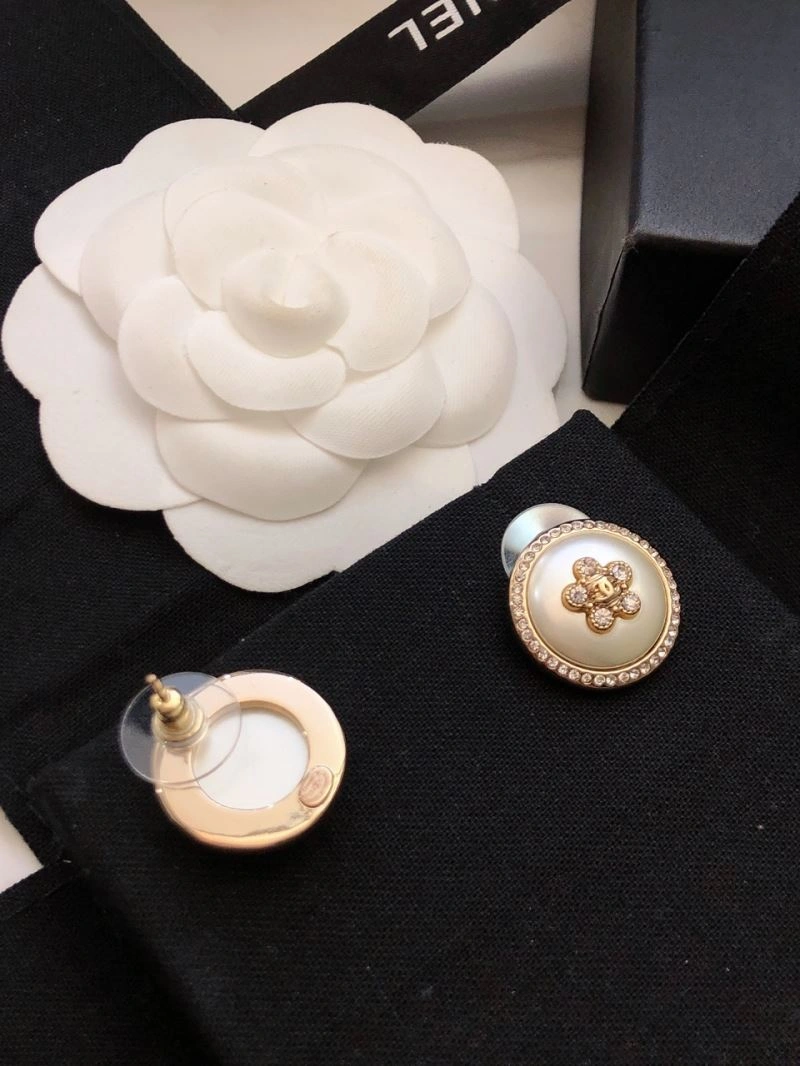 High fidelity Chanel Earrings