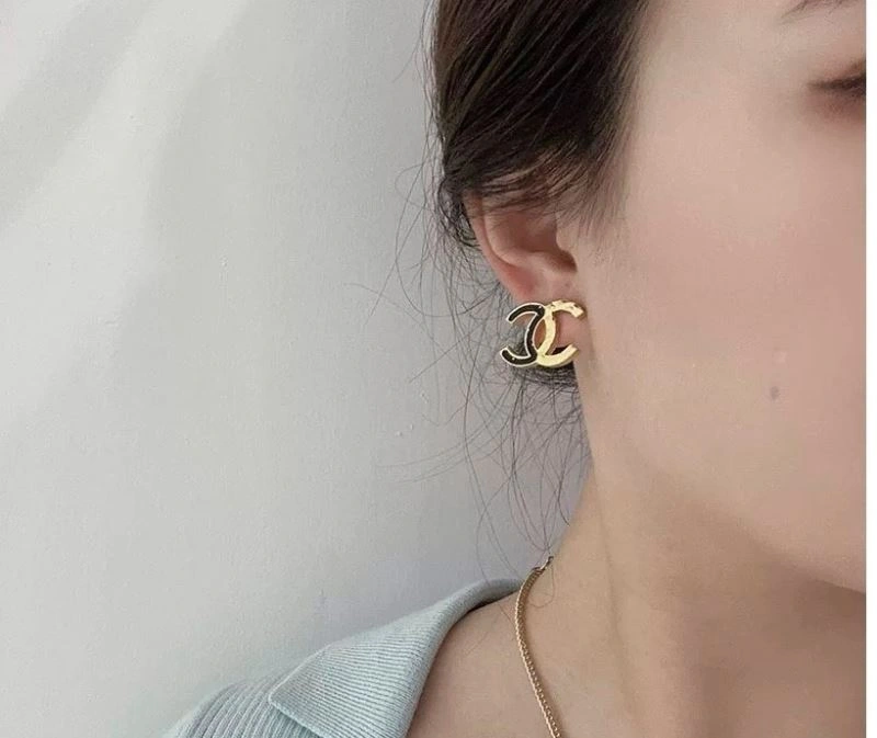 High accuracy Chanel Earrings