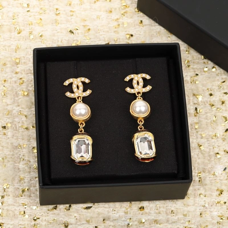Top mirror Chanel Earrings