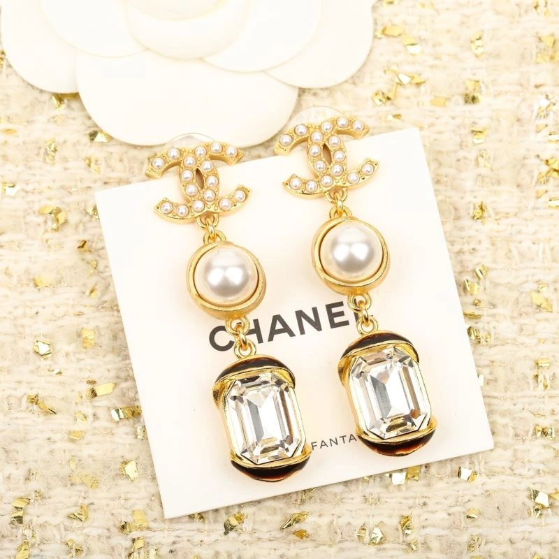 Top mirror Chanel Earrings