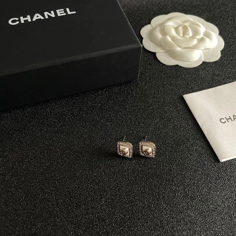 High fidelity Chanel Earrings