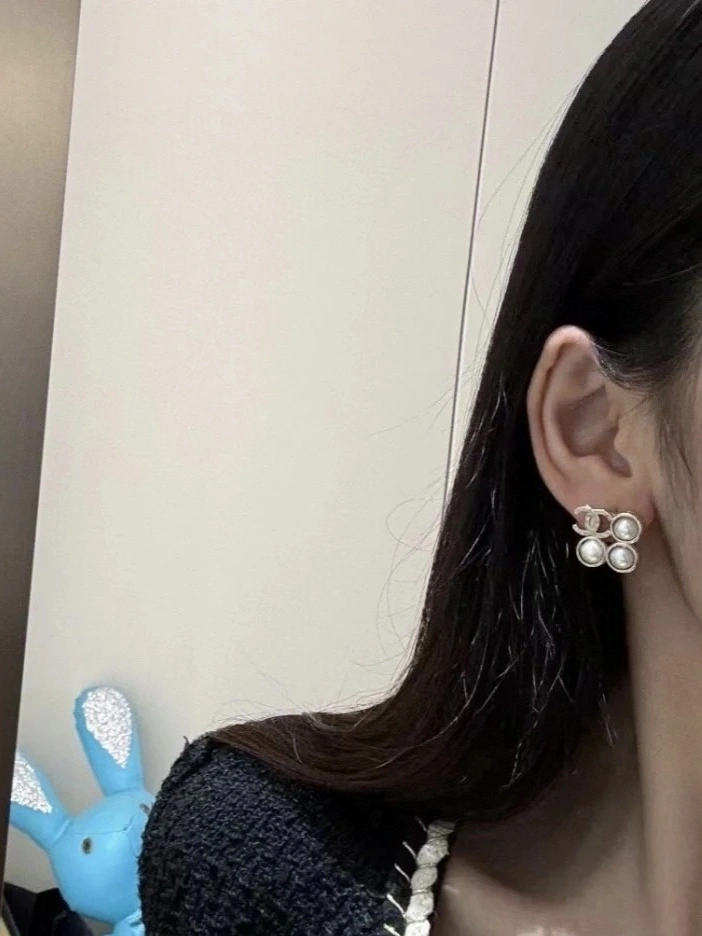 Brand-authenticated Chanel Earrings